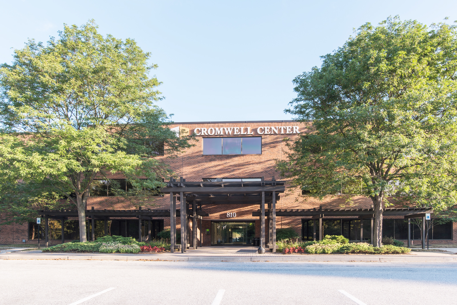 Cromwell Center lands 3 new tenants | St. John Properties, Inc.