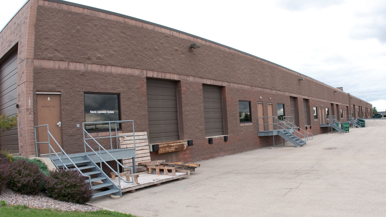 Waunakee Business Center | Waunakee WI Flex Space | St. John Properties ...